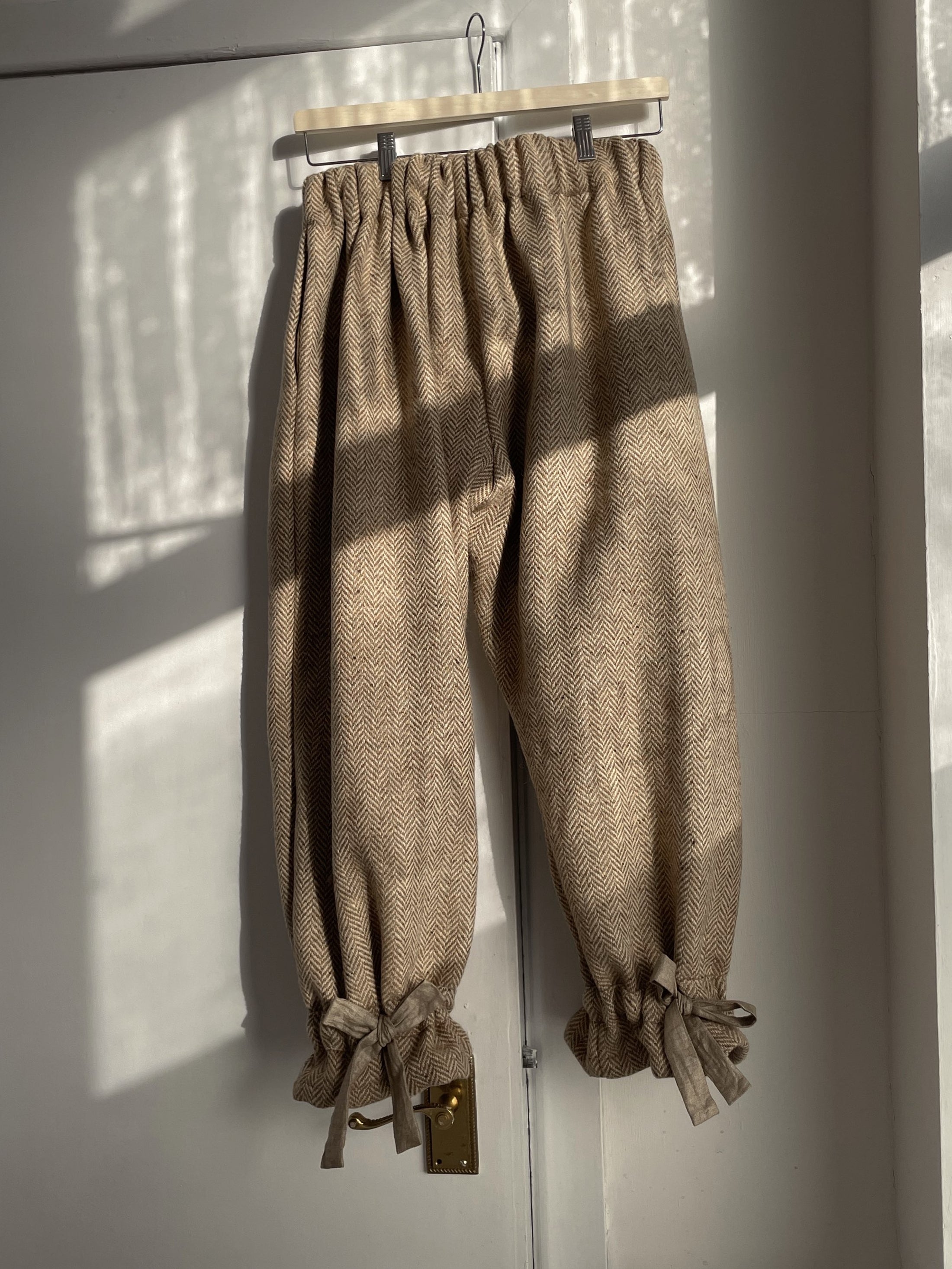 TWEED BLOOMERS | A modern take on 19th century Bloomers